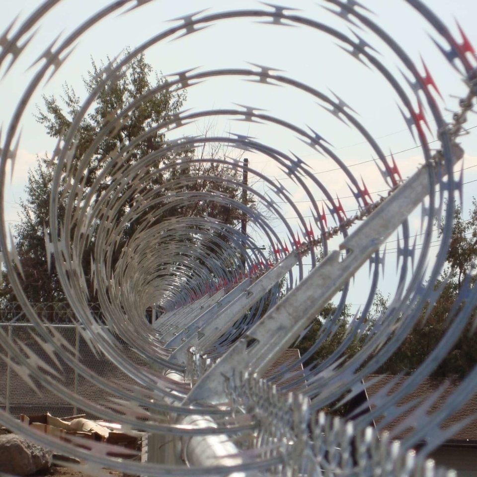 Outback Fencing Decorating Your Vinyl Fence for the Holidays